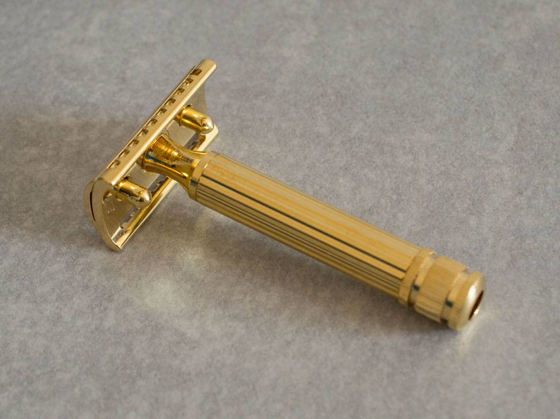 Fatip Gold Classic Gentle Closed Comb Safety Razor Dorato Grande